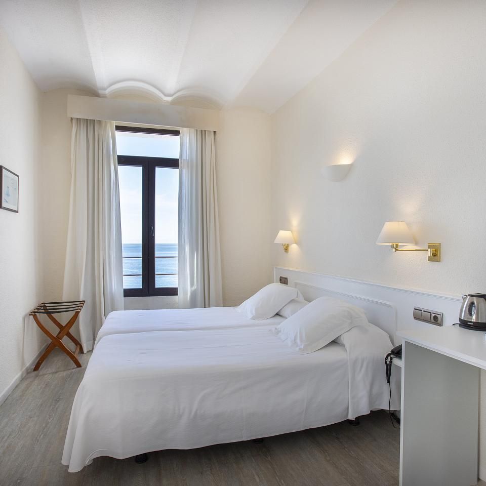 Best price guaranteed - Hotel Llafranch